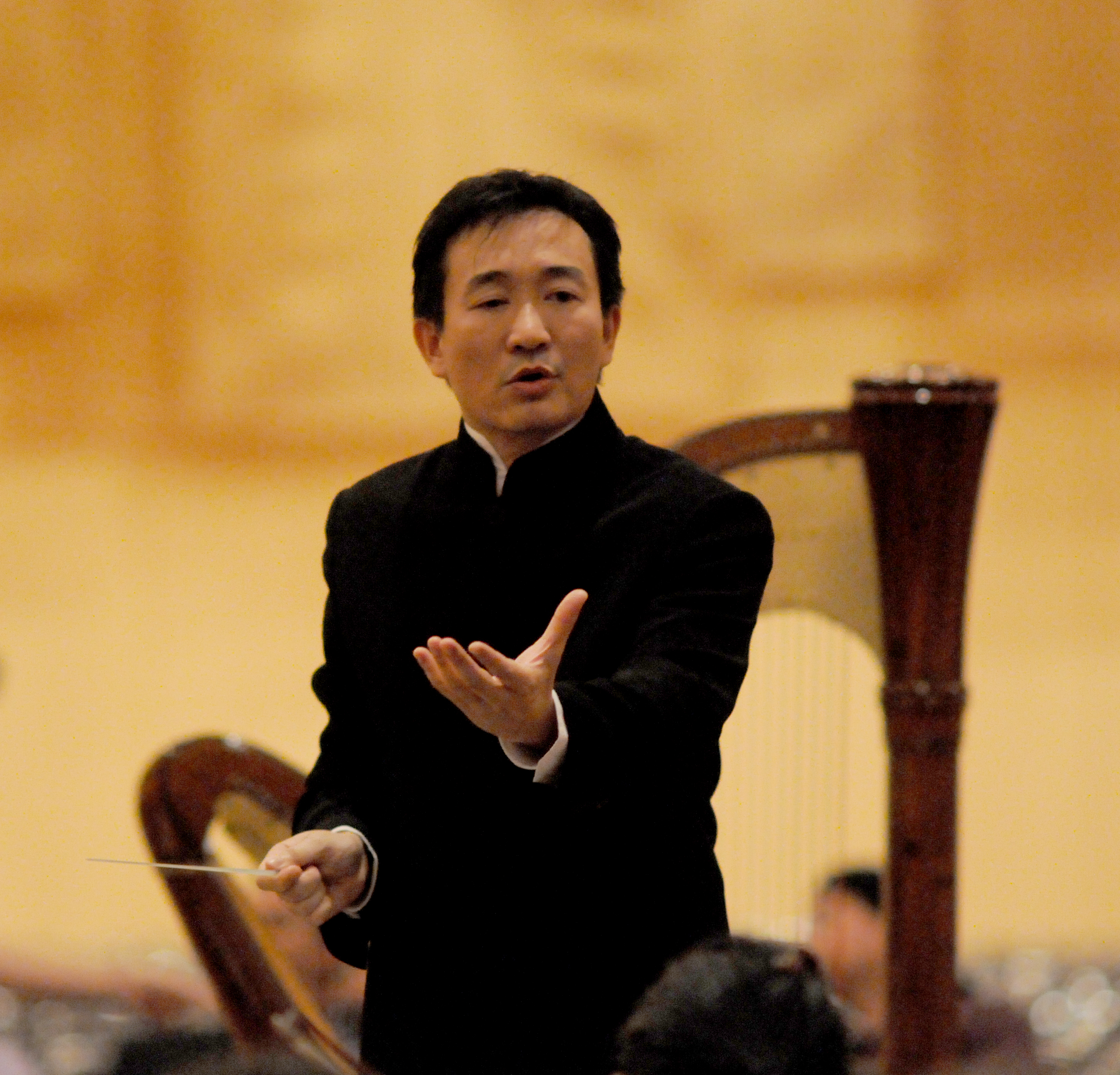 Ken Lam Conducts Peabody Students and Alumni with Charleston Symphony ...